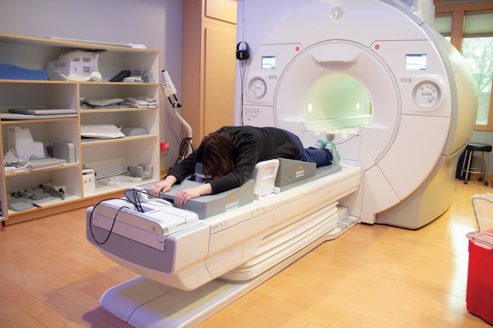 Domico Med-Device | MRI Breast Positioning System